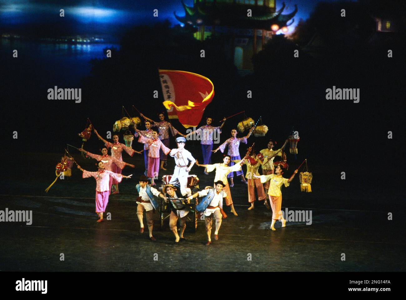 Performers during a song and dance extravaganza with a cast of 1000 ...