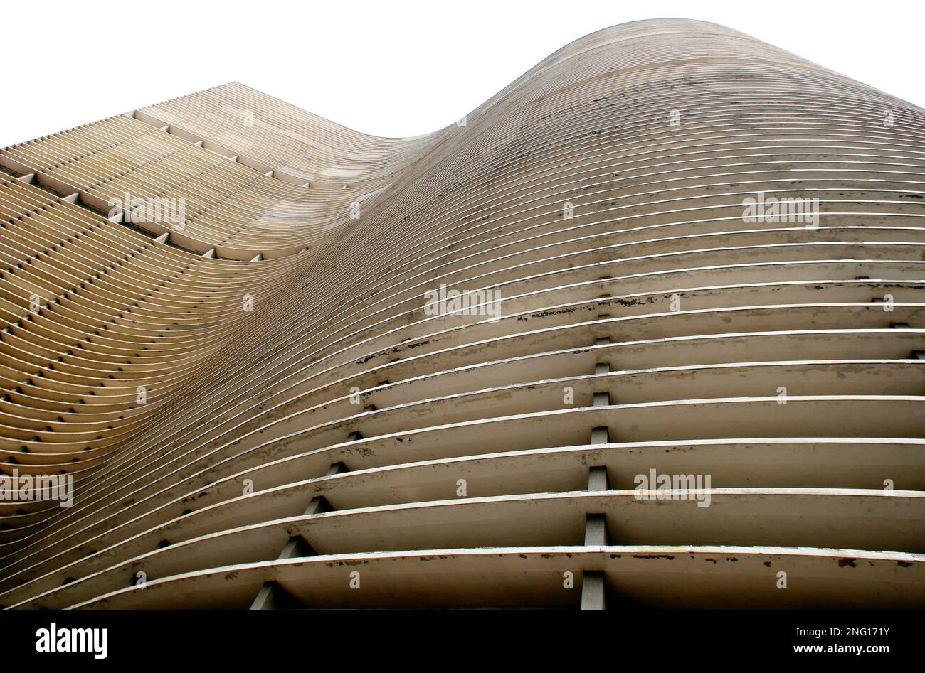 The Copan building's facade, designed by Brazilian architect Oscar ...