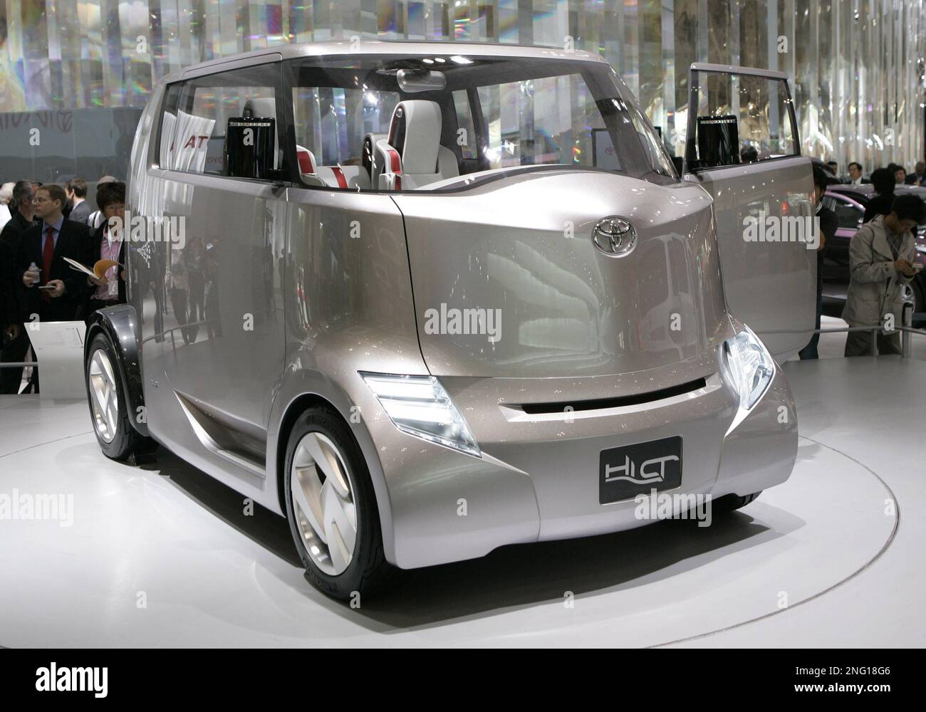 Toyota Motor Corp.'s concept car Hi-CT is on display at Tokyo Motor ...