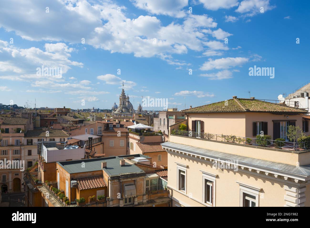 Sunny day rome city famous hi-res stock photography and images - Alamy