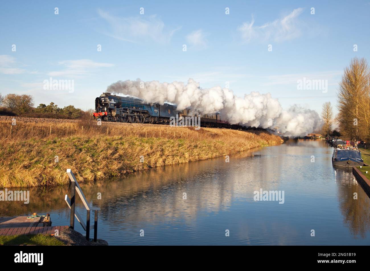 Class A1 60163 Tornado races past Crofton Lock Berkshire 2012 Stock ...
