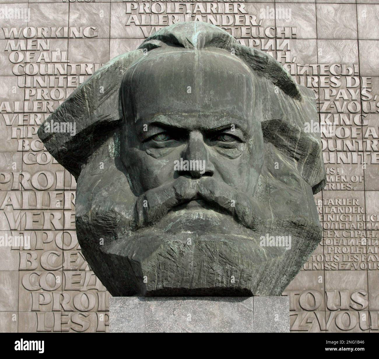 Das Karl-Marx-Monument in Chemnitz, fotografiert am Montag, 22. Oktober ...