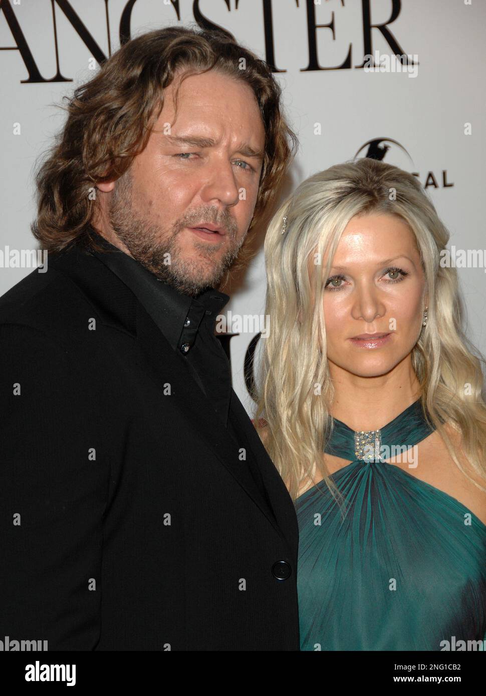 Actor Russell Crowe and wife Danielle Spencer arrive at The Apollo ...