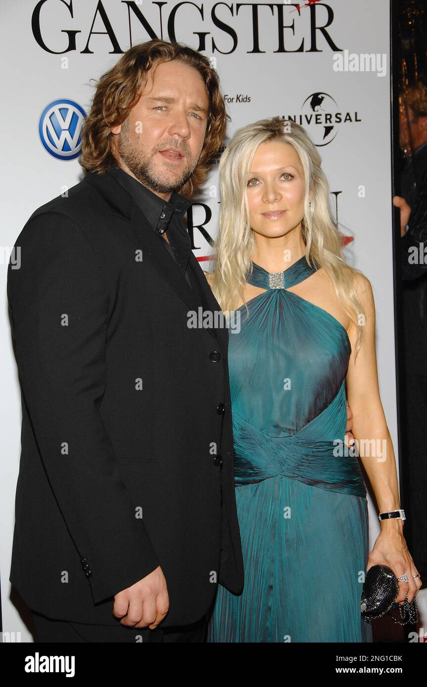 Actor Russell Crowe and wife actress Danielle Spencer attend the world ...