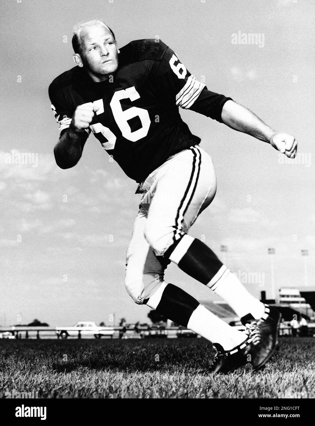 Green Bay Packers linebacker Ray Nitschke shown Sept. 1969. (AP Photo ...
