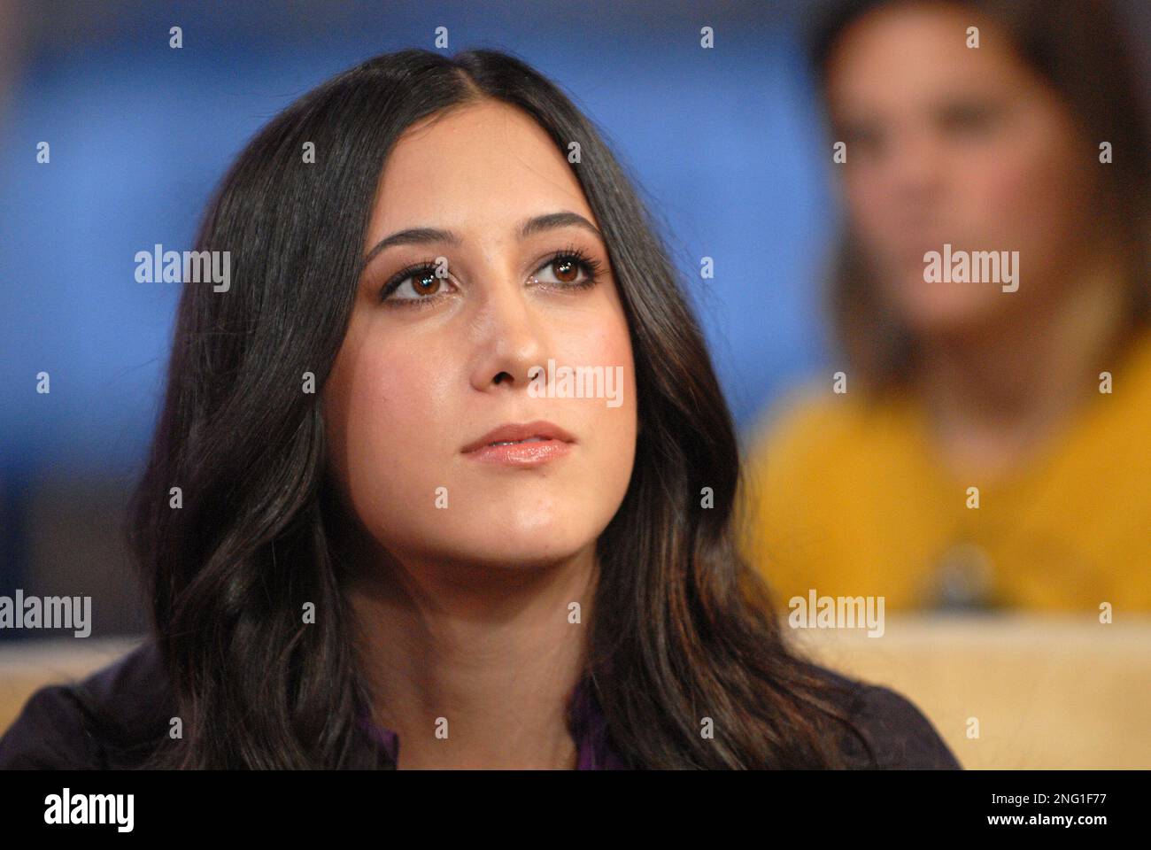 Singer Vanessa Carlton makes an appearance on MTV's "Total Request Live ...