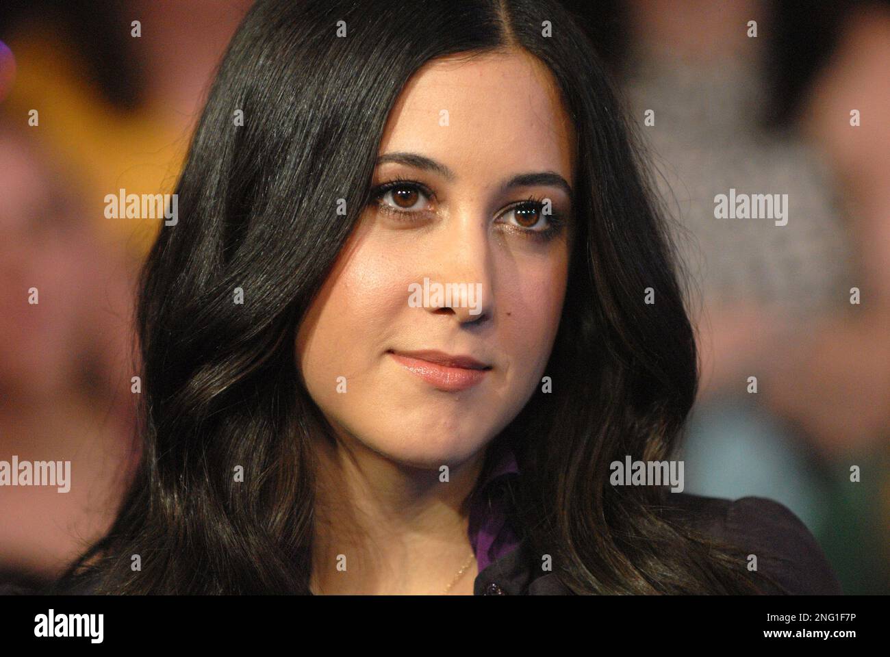 Singer Vanessa Carlton makes an appearance on MTV's "Total Request Live ...