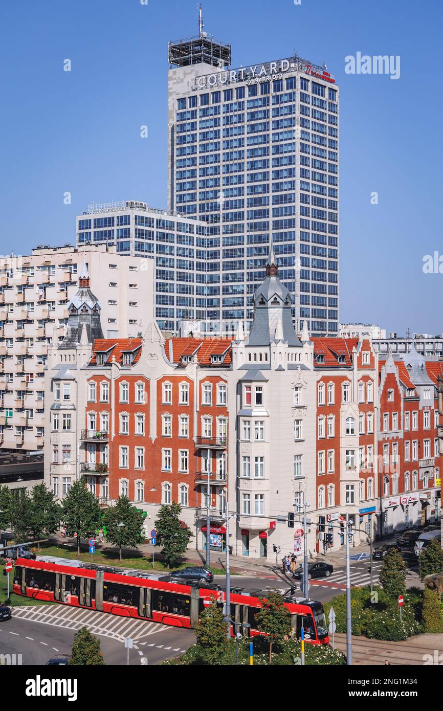 Marriott hotel apartment block hi-res stock photography and images - Alamy