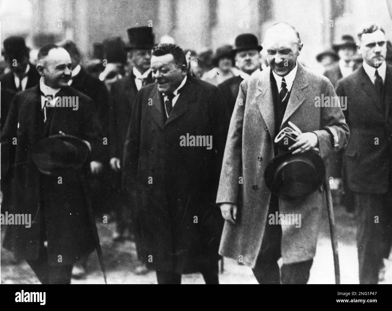 President of the German Reich, Friedrich Ebert, center, is pictured ...
