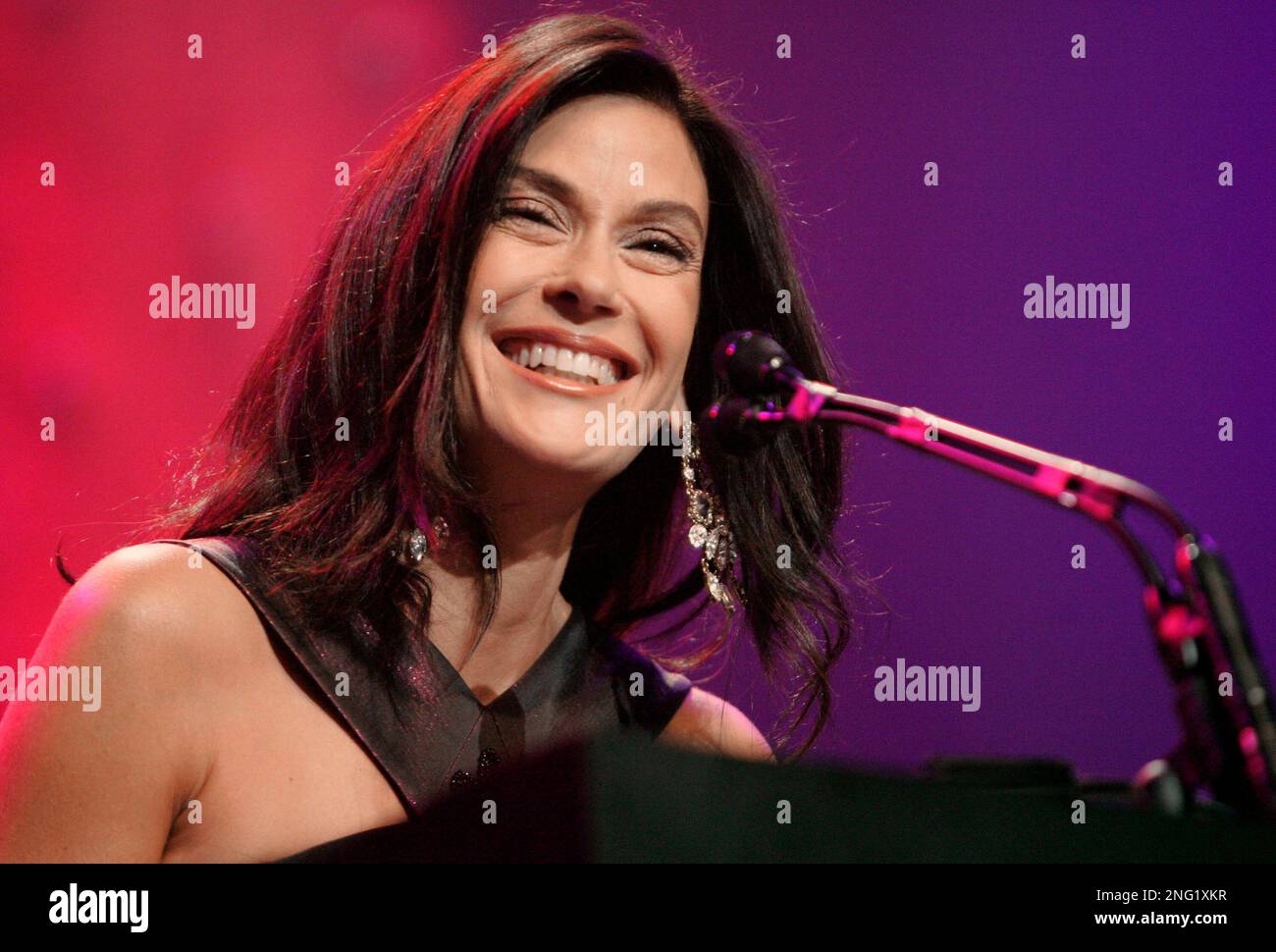 Actress Teri Hatcher speaks during the TWLC block party Saturday, Oct ...