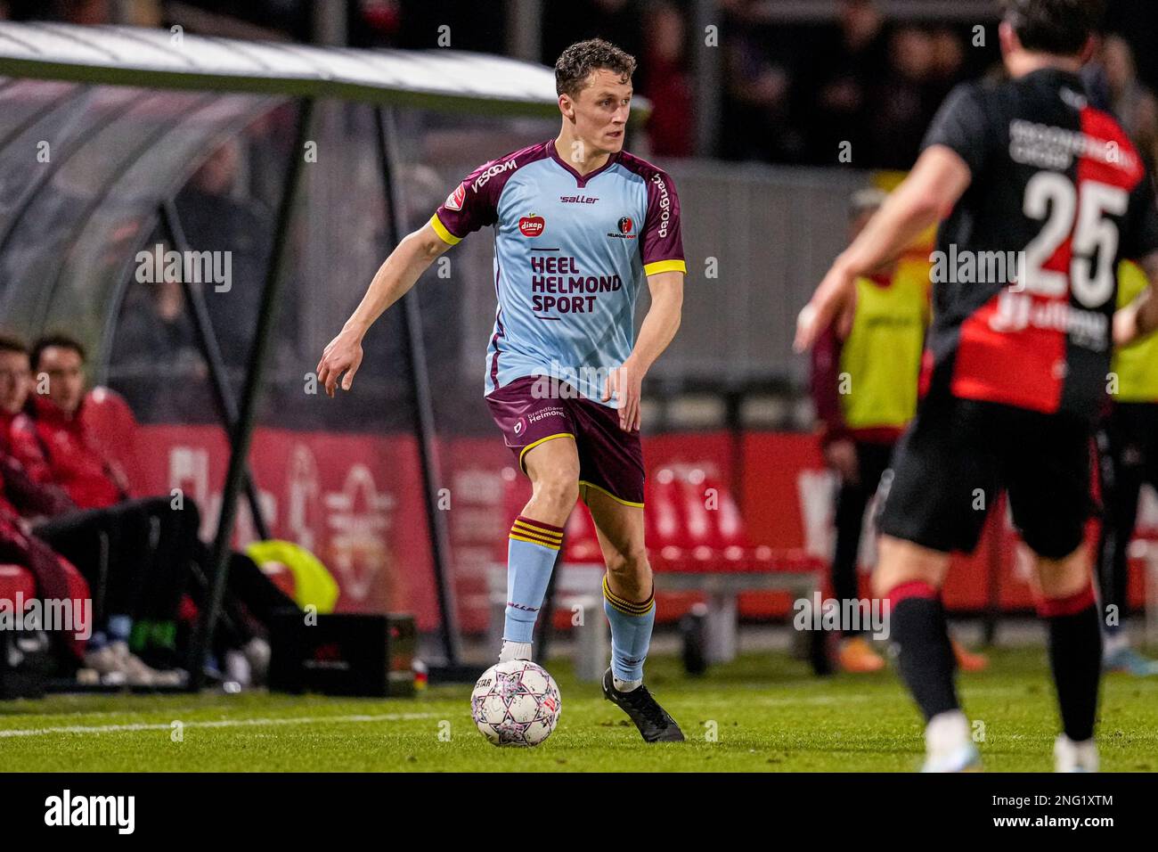 ALMERE, NETHERLANDS - FEBRUARY 17: Martijn Kaars of Helmond Sport ...