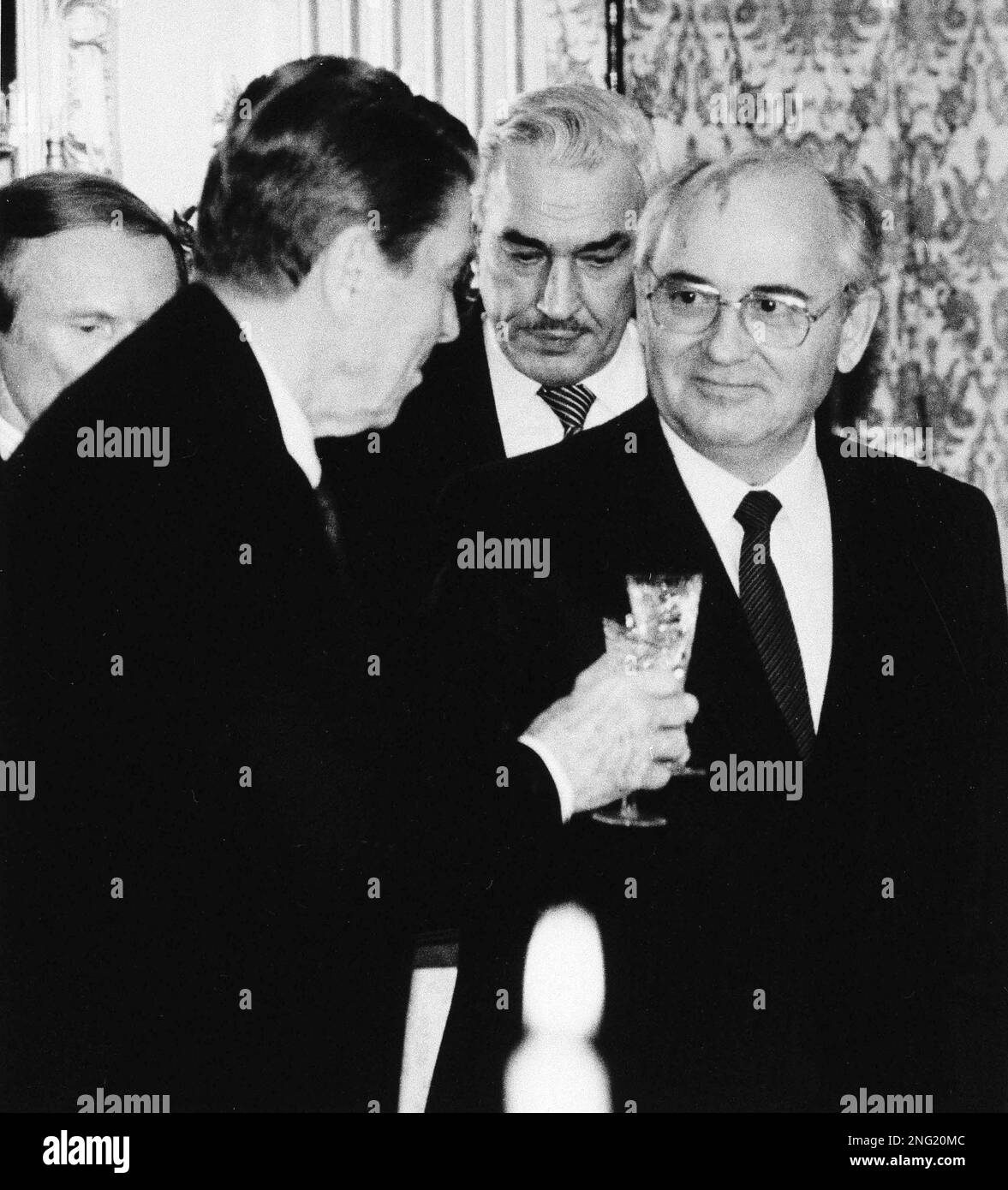 President Ronald Reagan and Soviet leader Mikhail Gorbachev toast ...