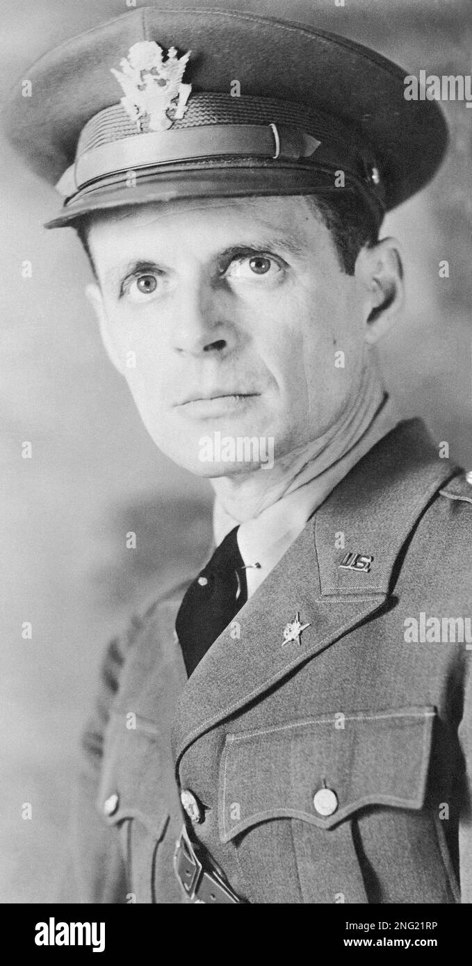 Maj. Gen. Matthew B. Ridgway is commander of the 82nd airborne division ...