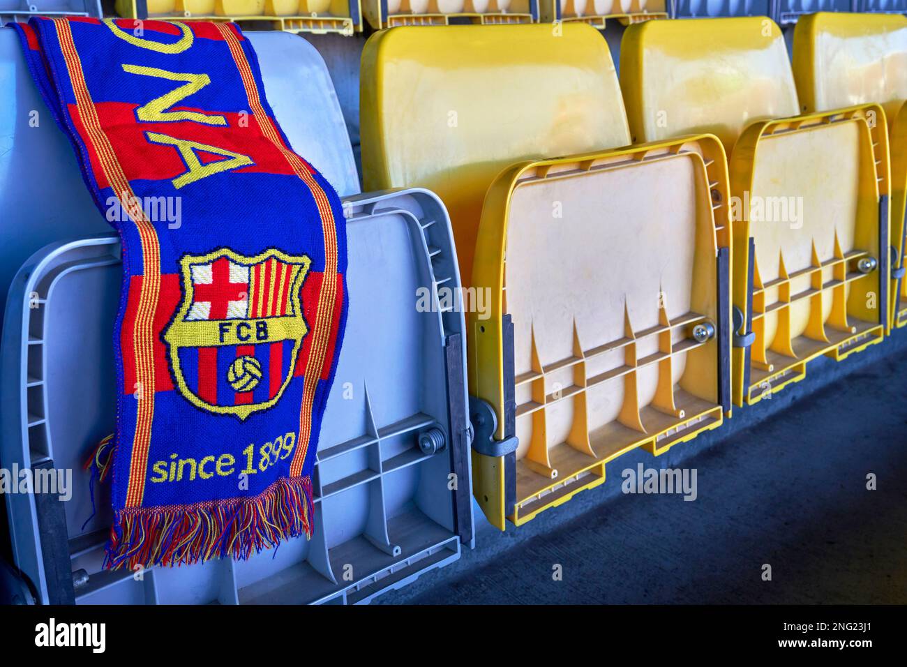 Stadium scarf hi-res stock photography and images - Alamy