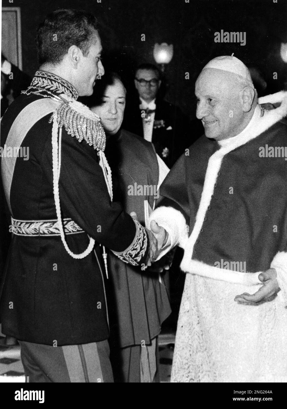Pope John XXIII, shakes hands with the Shah of Persia (Iran), Reza ...