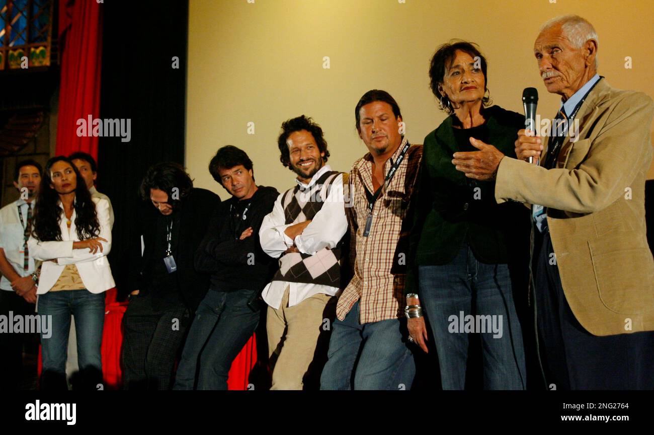 Dr. Dorian ÒDocÓ Paskowitz speaks during a Q&A session after the ...