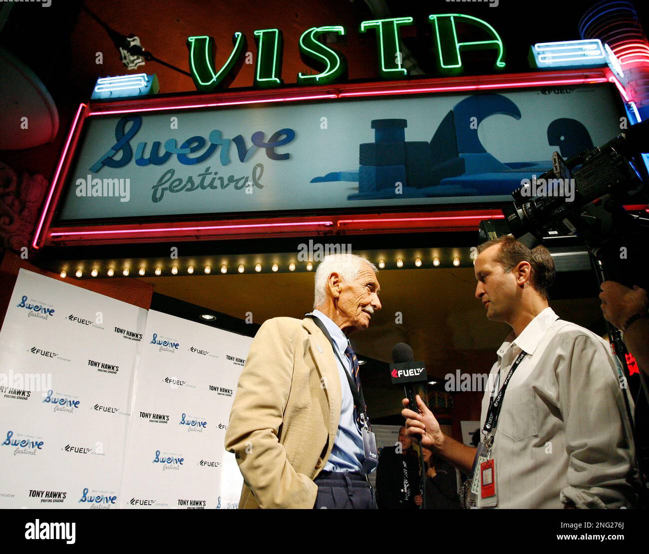 Dr. Dorian ÒDocÓ Paskowitz is interviewed at the premiere of "Surfwise ...