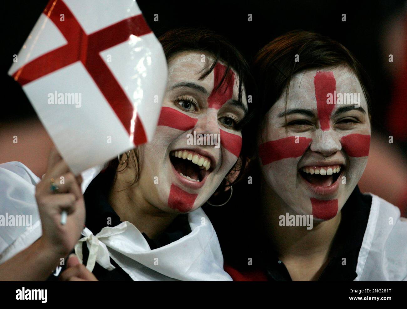 England's fans react before the Rugby World Cup Group A match between ...