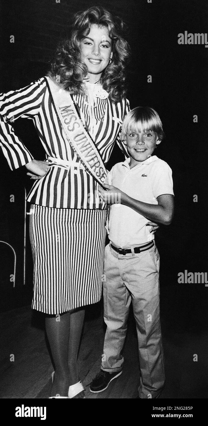 Actor Ricky Schroder, 11, meets Irene Saez, 18, newly-crowned miss ...