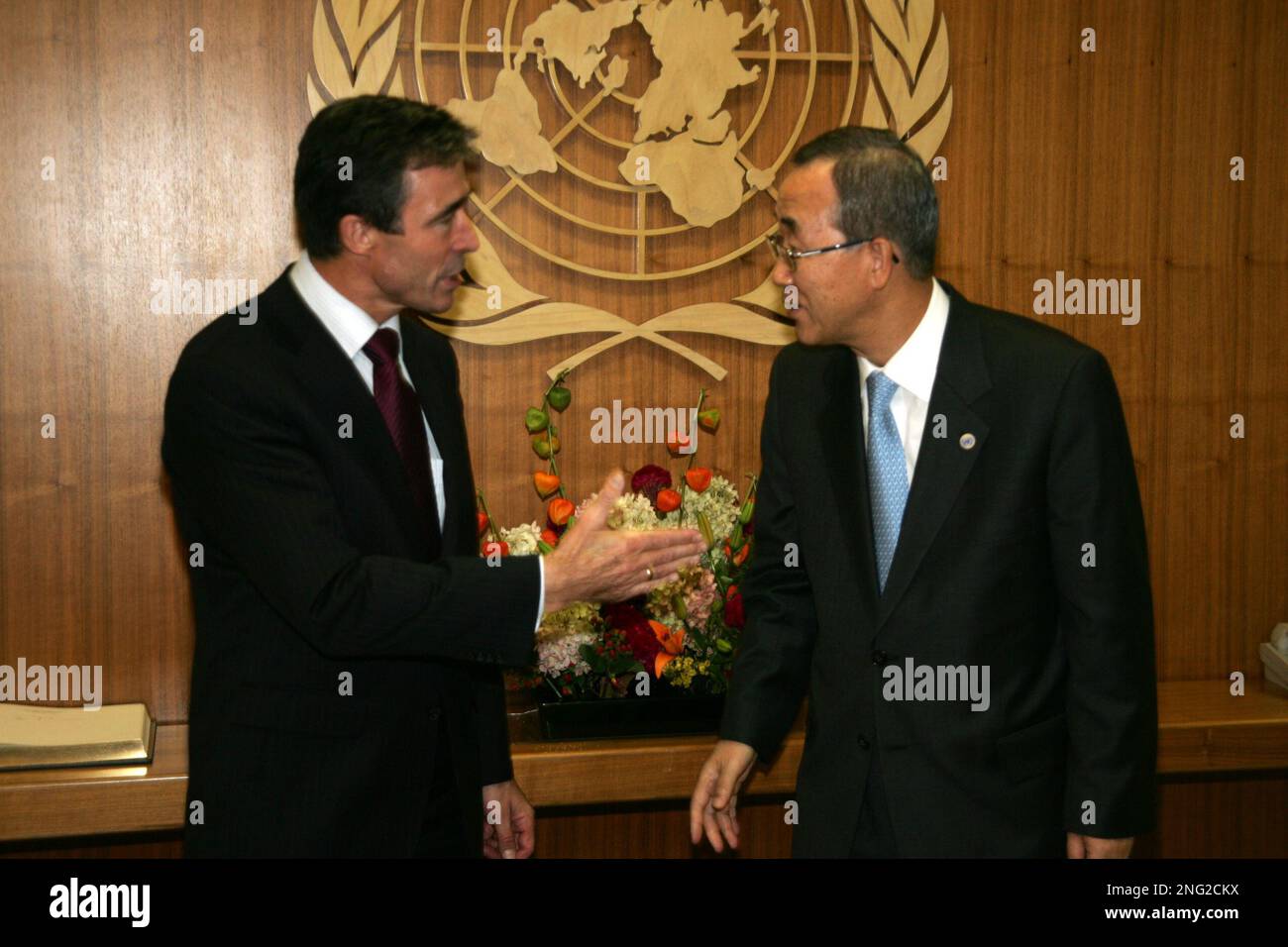 Danish Prime Minister Anders Fogh Rasmussen, left and United Nations ...