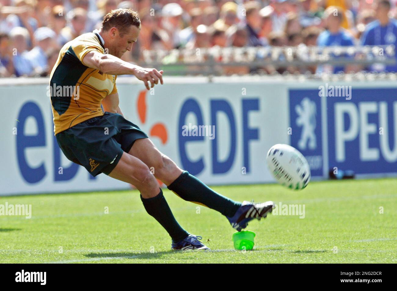 Matt Giteau of Australia kicks a penalty during the Rugby World Cup ...
