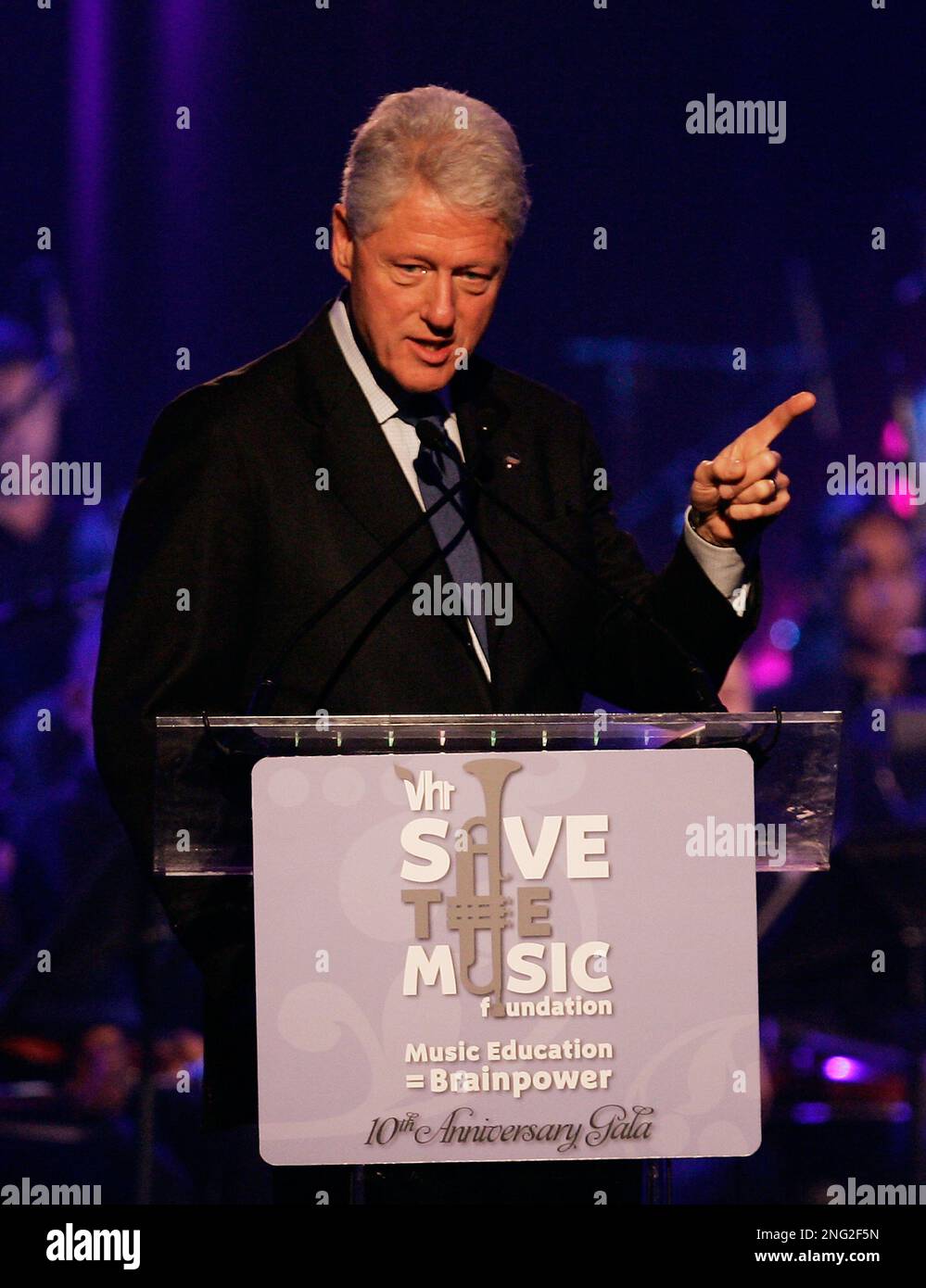 Former President Bill Clinton honored at the VH1 Save The Music ...