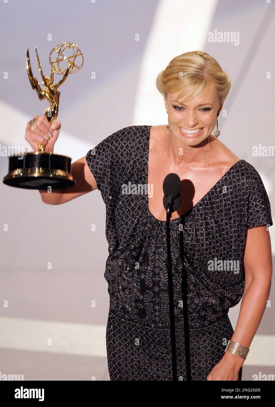 Actress Jaime Pressly accepts the outstanding supporting actress in a ...