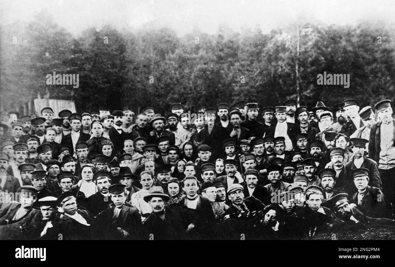 The First council of Soviet Workers Deputies May 25, 1905 textile ...