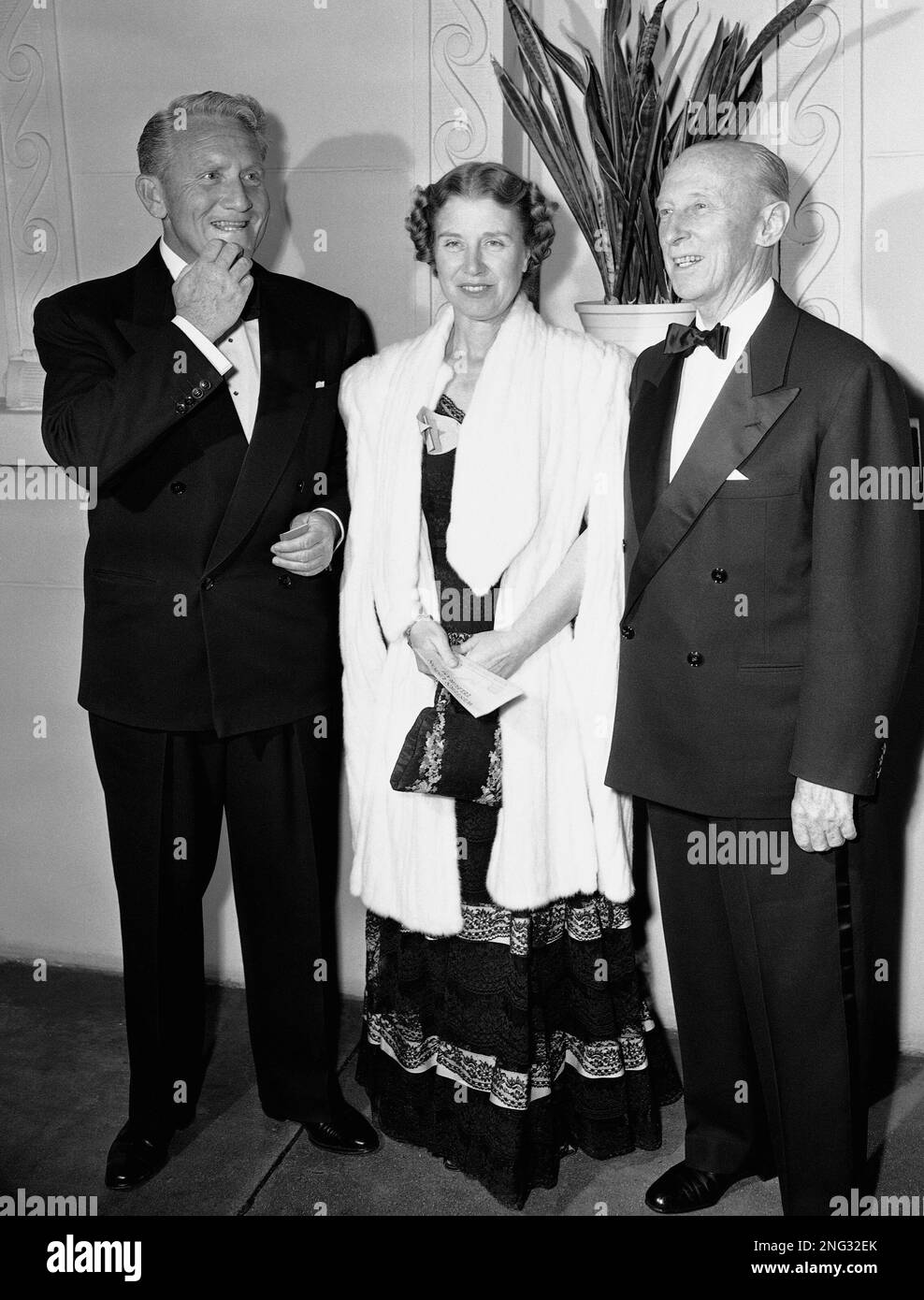 Attend premier of "Cass Timberlane" at Egyptian Theater in Hollywood ...