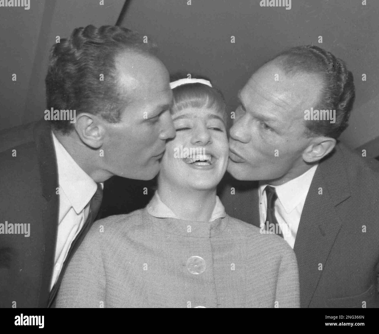 British record swimmer Linda Ludgrove gets a double kiss from Britsih ...