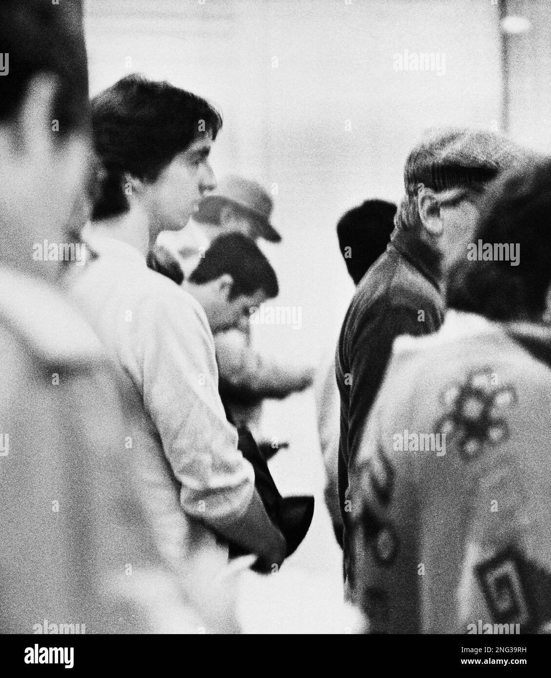 Ronald Reagan Jr., son of President Reagan, lines up to collect ...