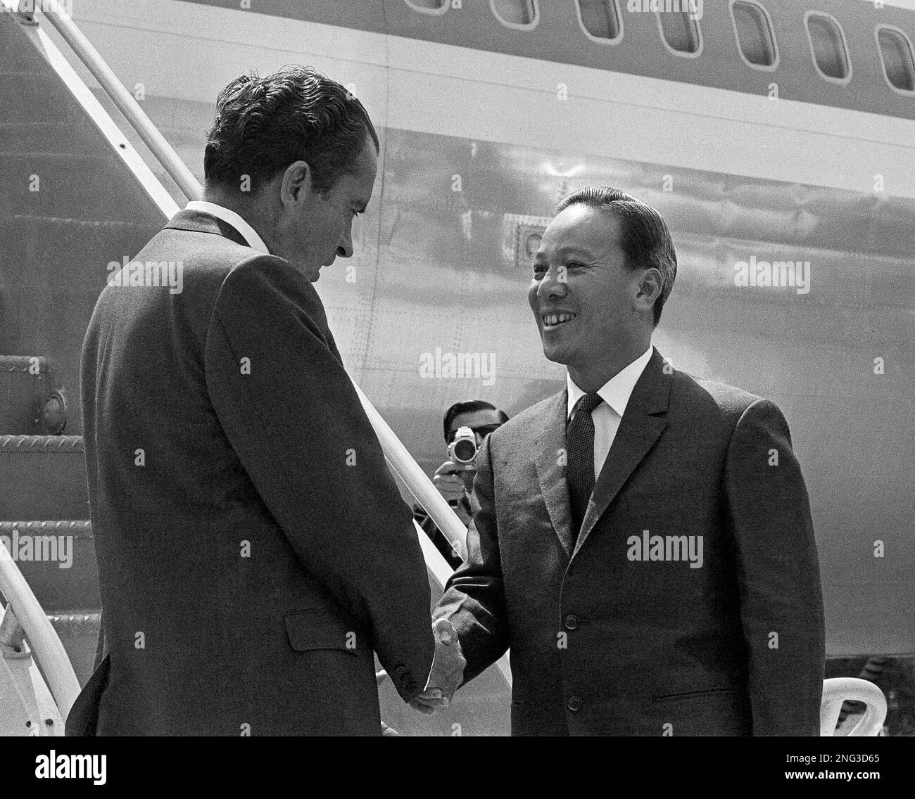 President Nixon and President Nguyen Van Thieu of South Vietnam say ...