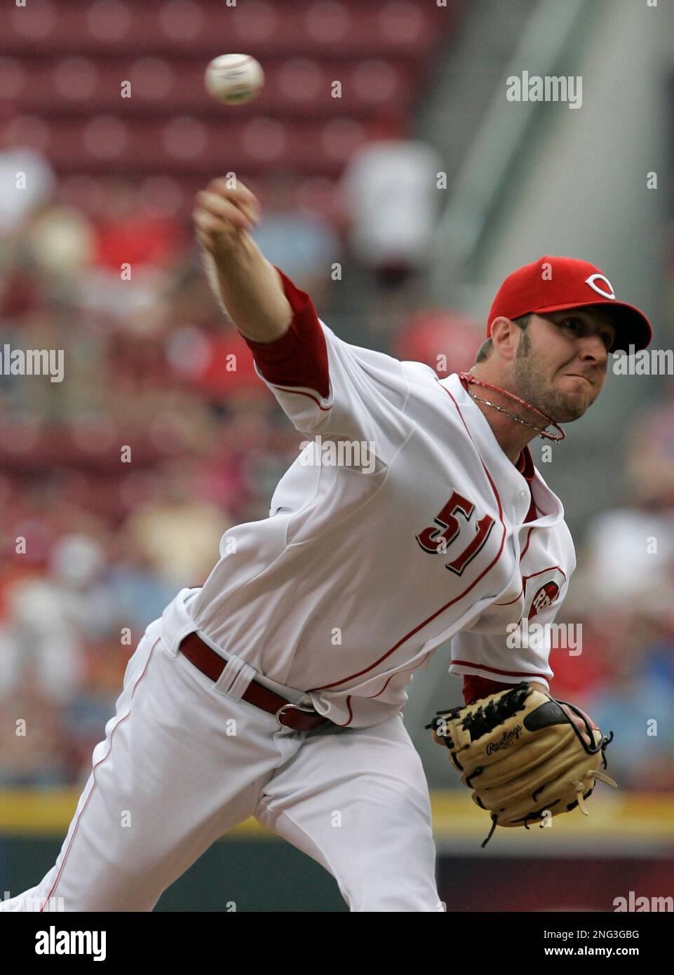 Cincinnati Reds pitcher Jared Burton pitches against the Milwaukee ...
