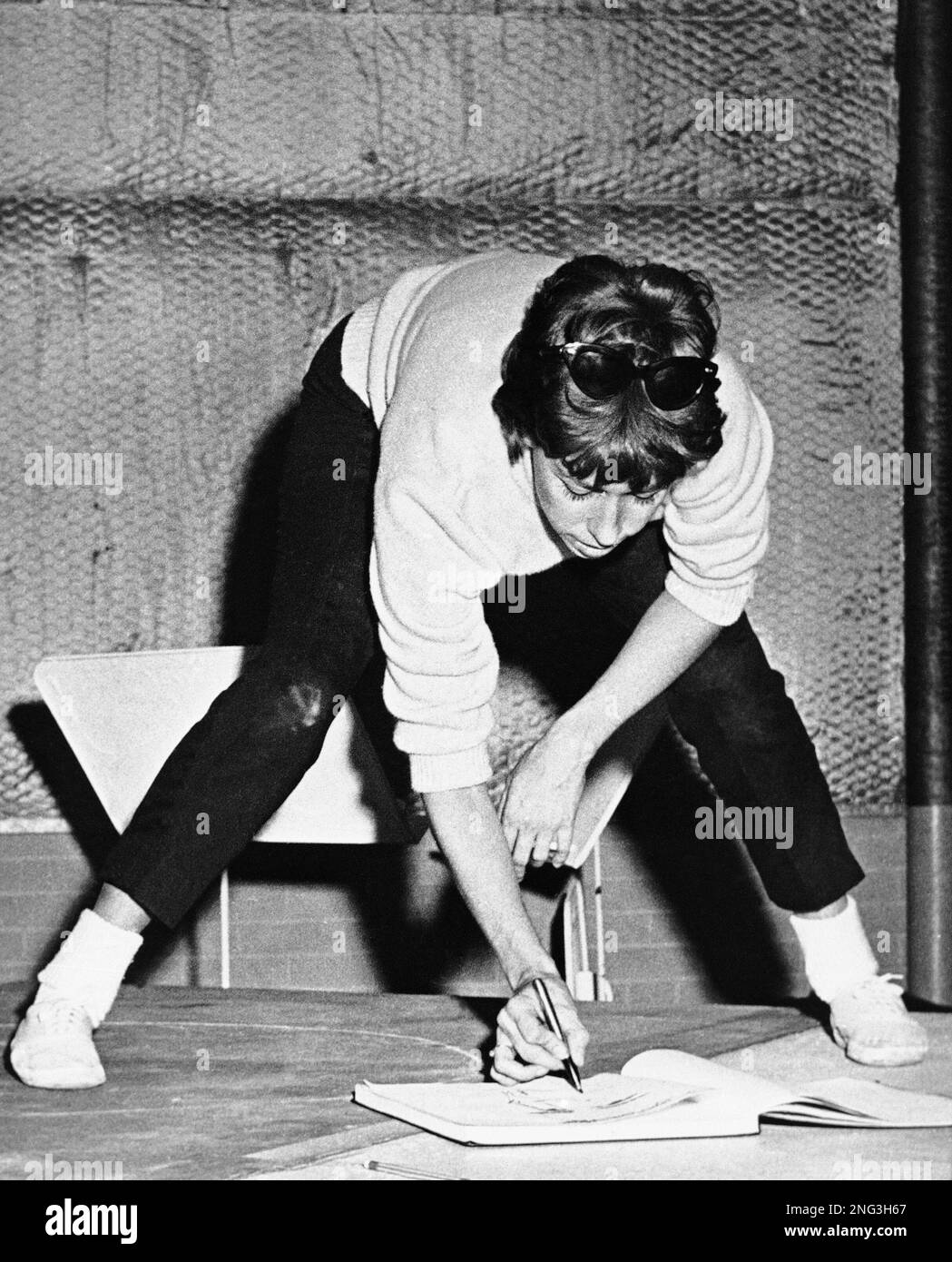 TV and stage comedienne Carol Burnett, whose funny faces have helped ...