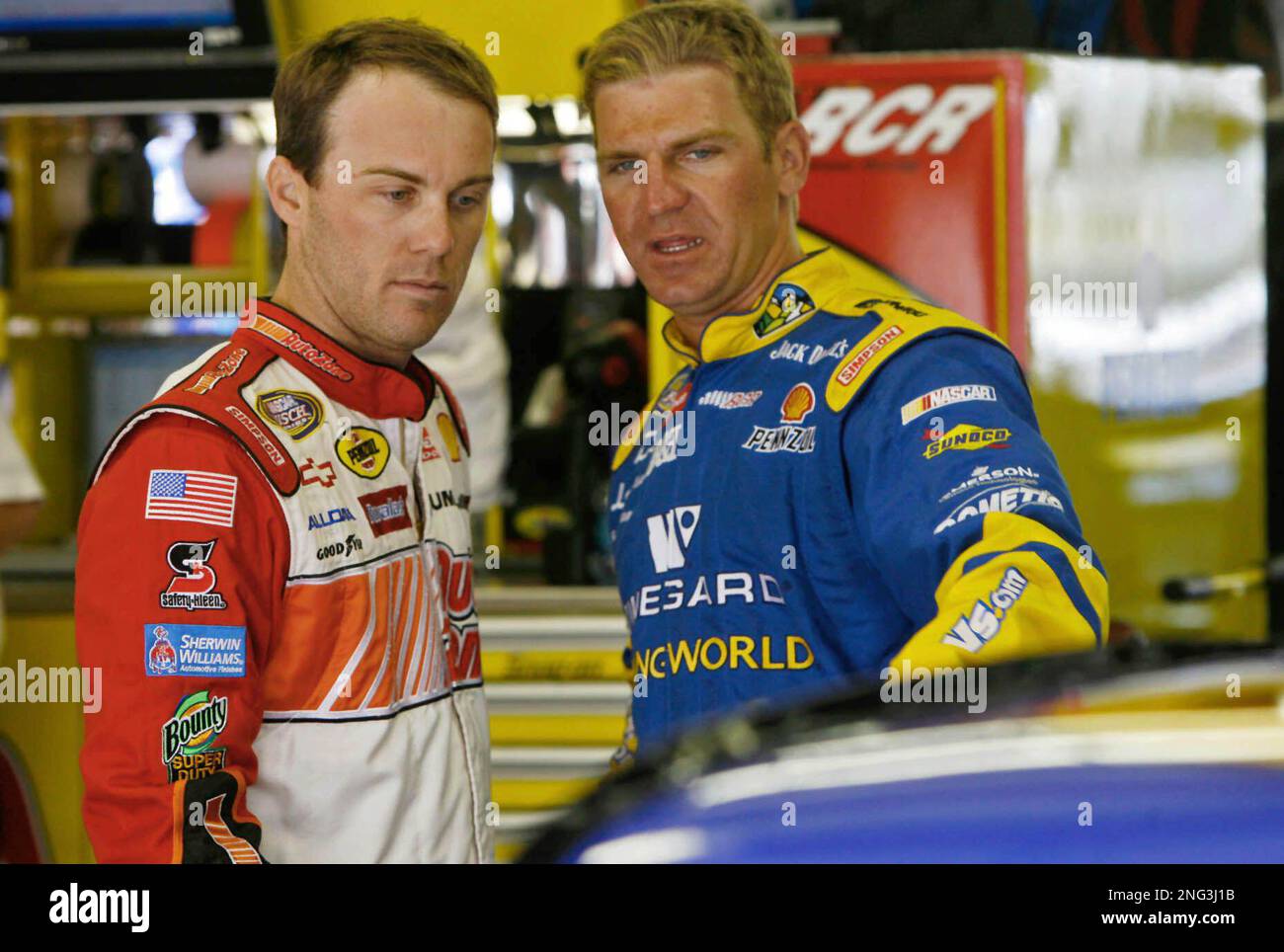 Nascar drivers Kevin Harvick (29),left, and ,Clint Bowyer (07) talk ...