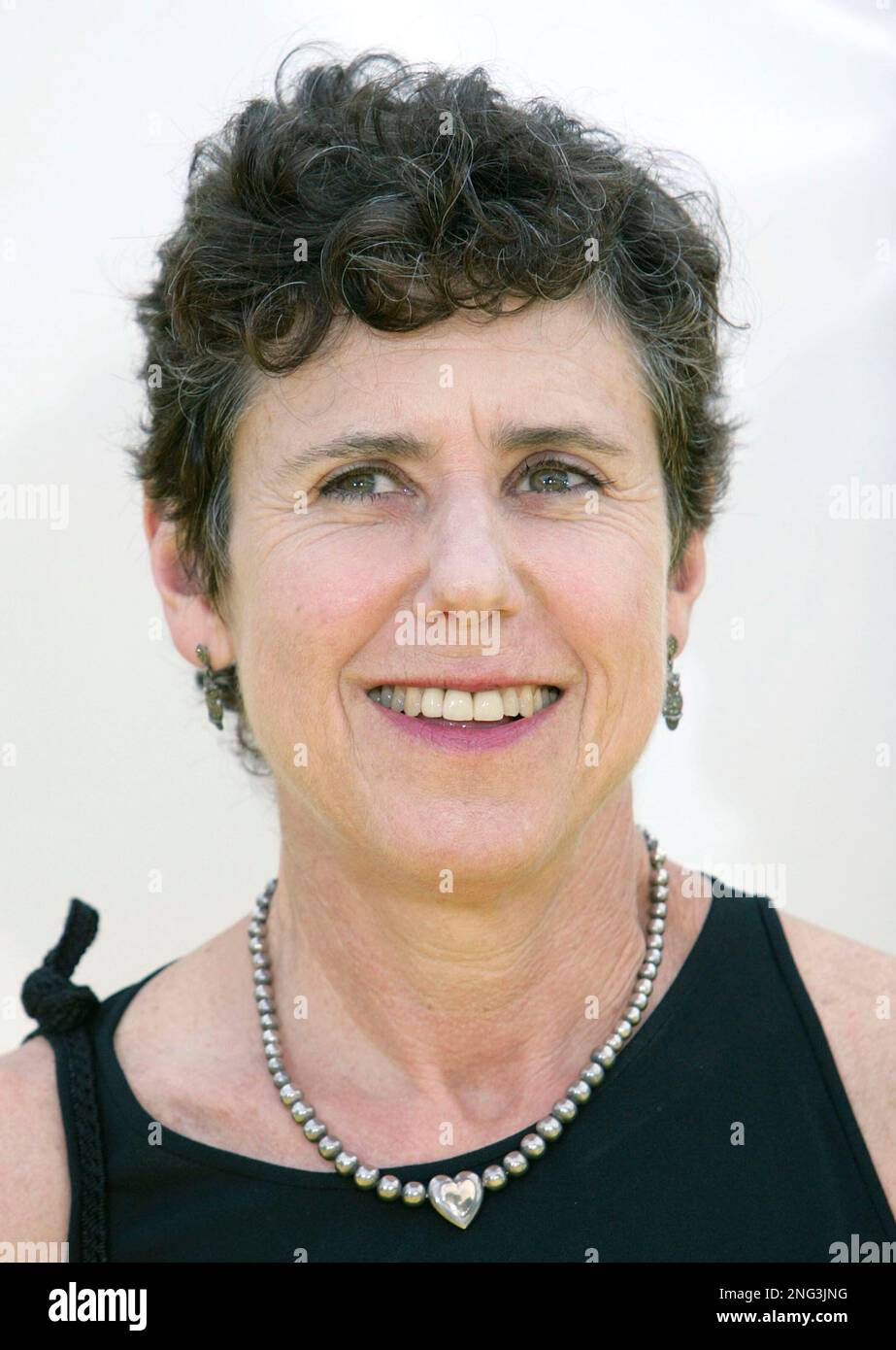 Julie Kavner arrives at the premiere of ÒThe Simpsons MovieÓ in Los ...