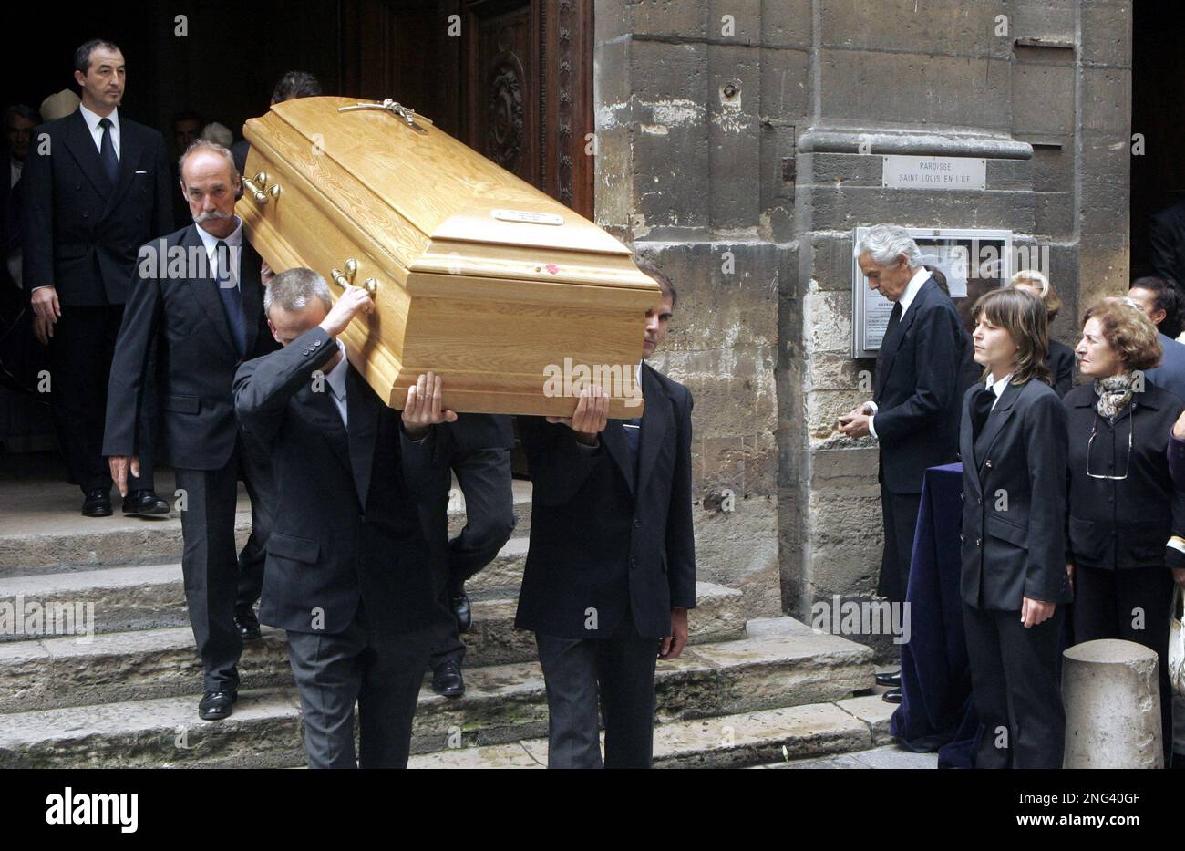 The coffin of Claude Pompidou, the widow of late French President ...