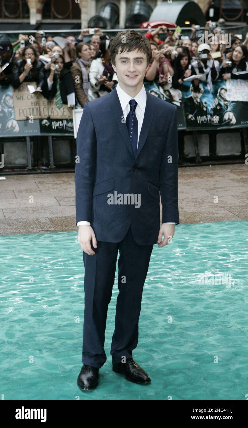 British actor Daniel Radcliffe arrives for the premiere of the latest ...
