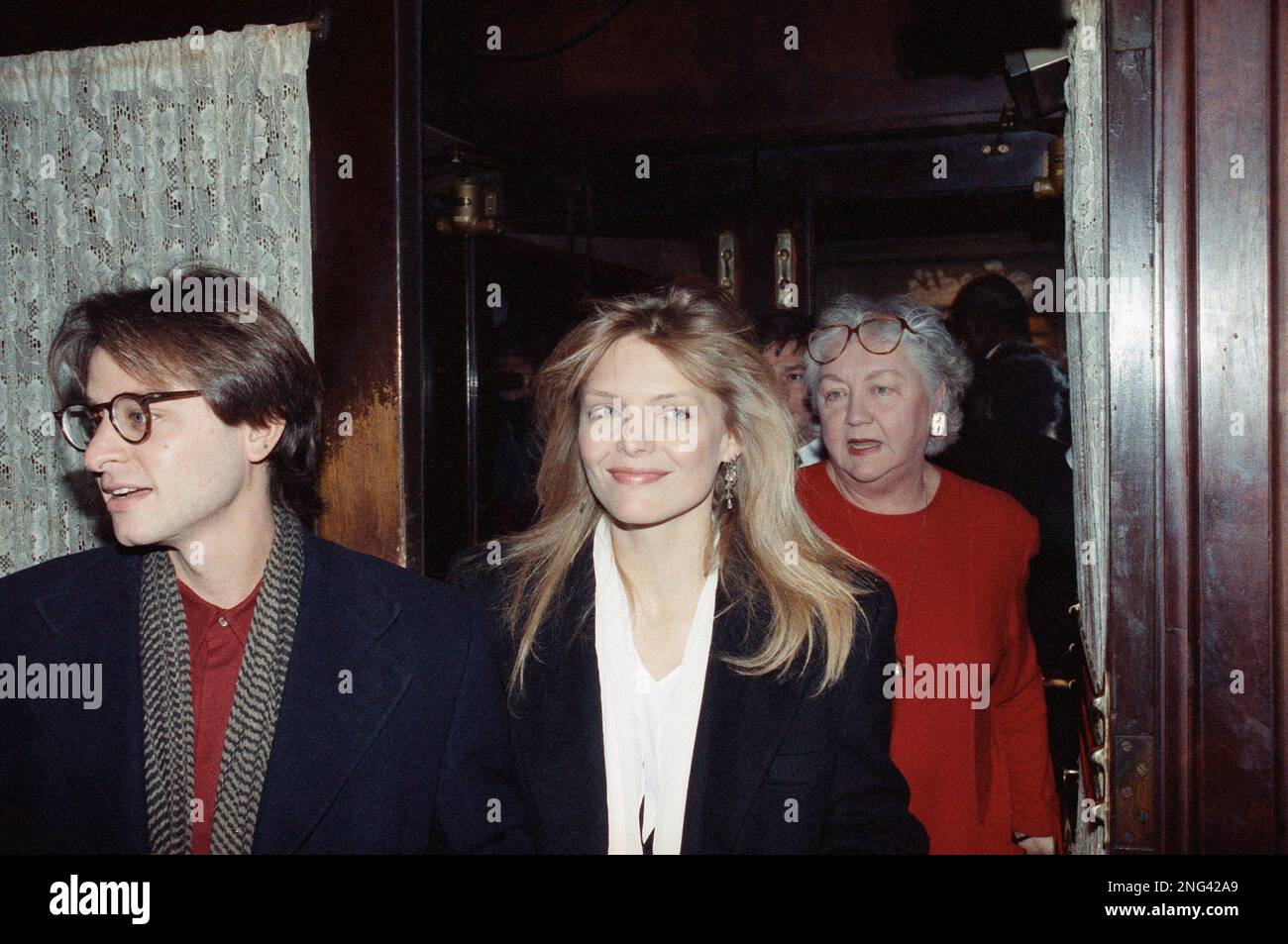 Actress Michelle Pfeiffer arrives with boyfriend Fischer Stevens to New ...