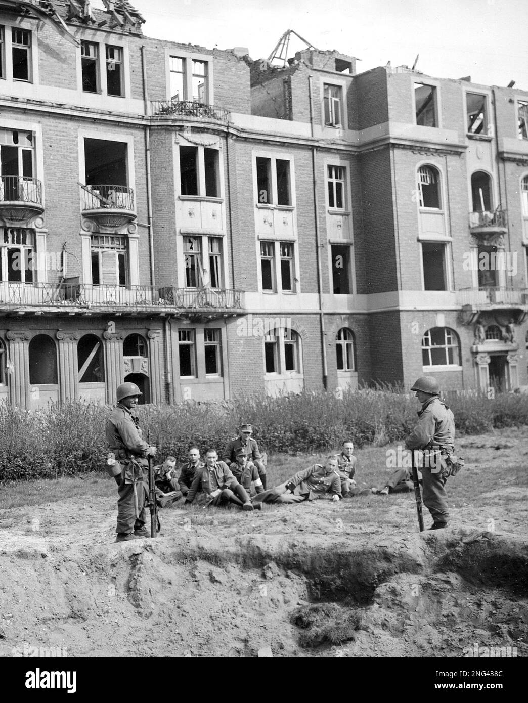 Captured nazis hi-res stock photography and images - Alamy