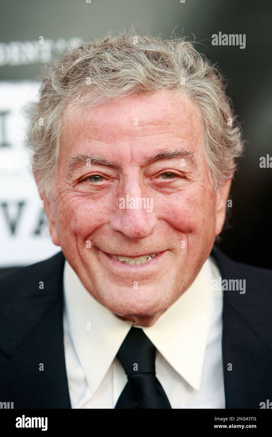 Tony Bennett arrives at the Los Angeles Film Festival Spirit of ...