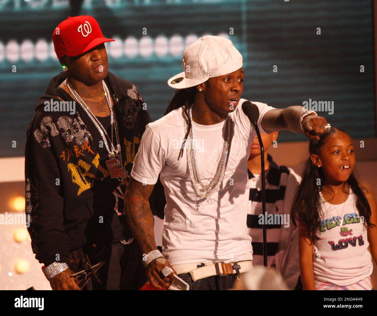 Rappers Birdman , left, and Lil Wayne accept the viewers choice award ...
