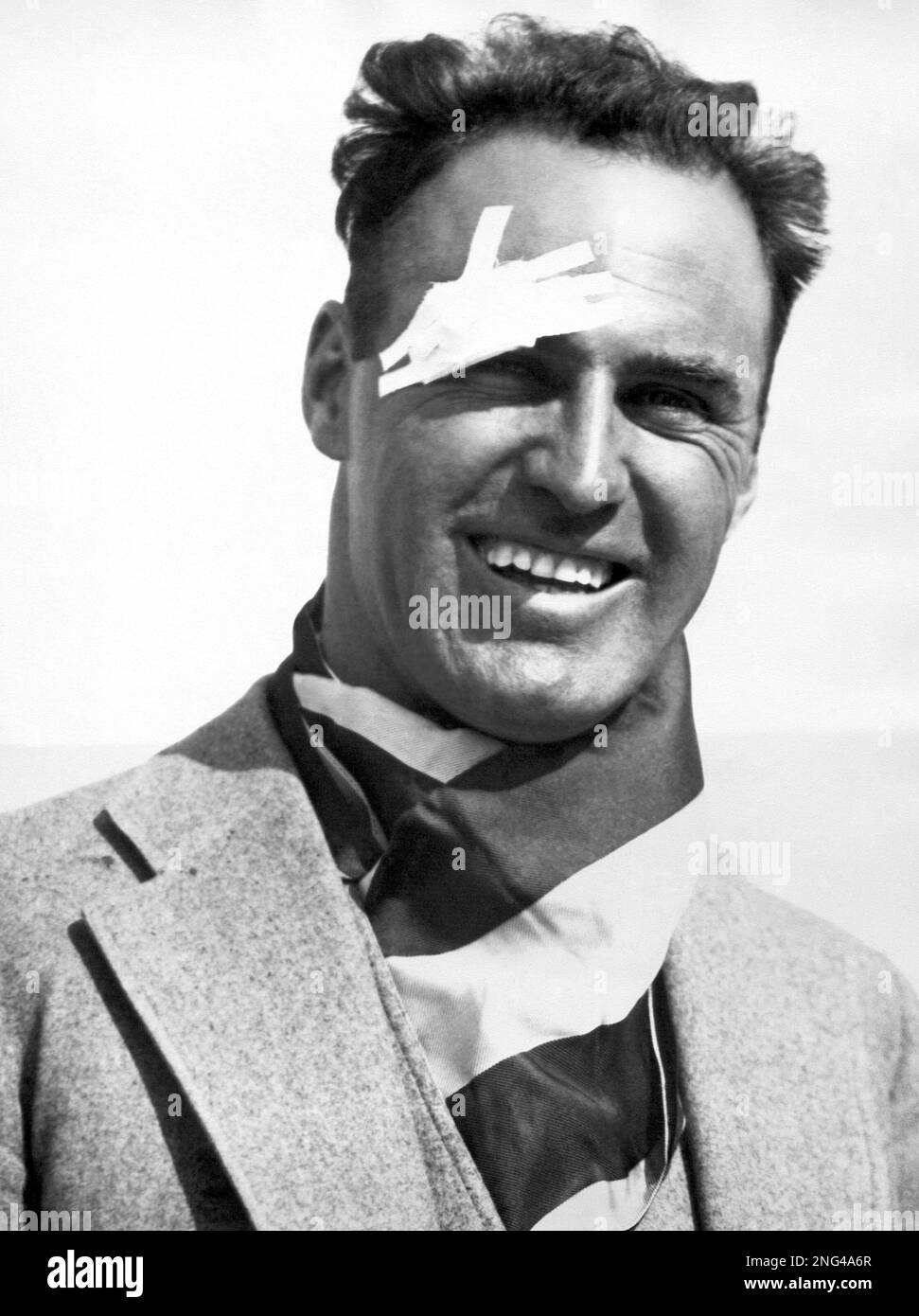 Pacific Honolulu flier Art Goebel, who has a record of flying nine ...