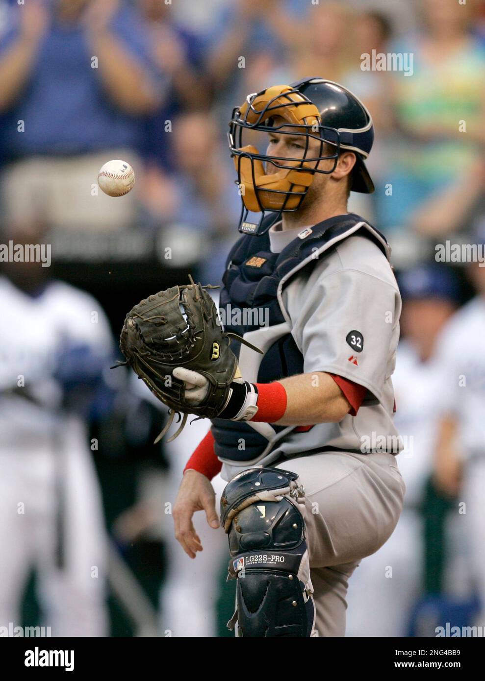 St. Louis Cardinals catcher Gary Bennett reacts after a run is scored ...