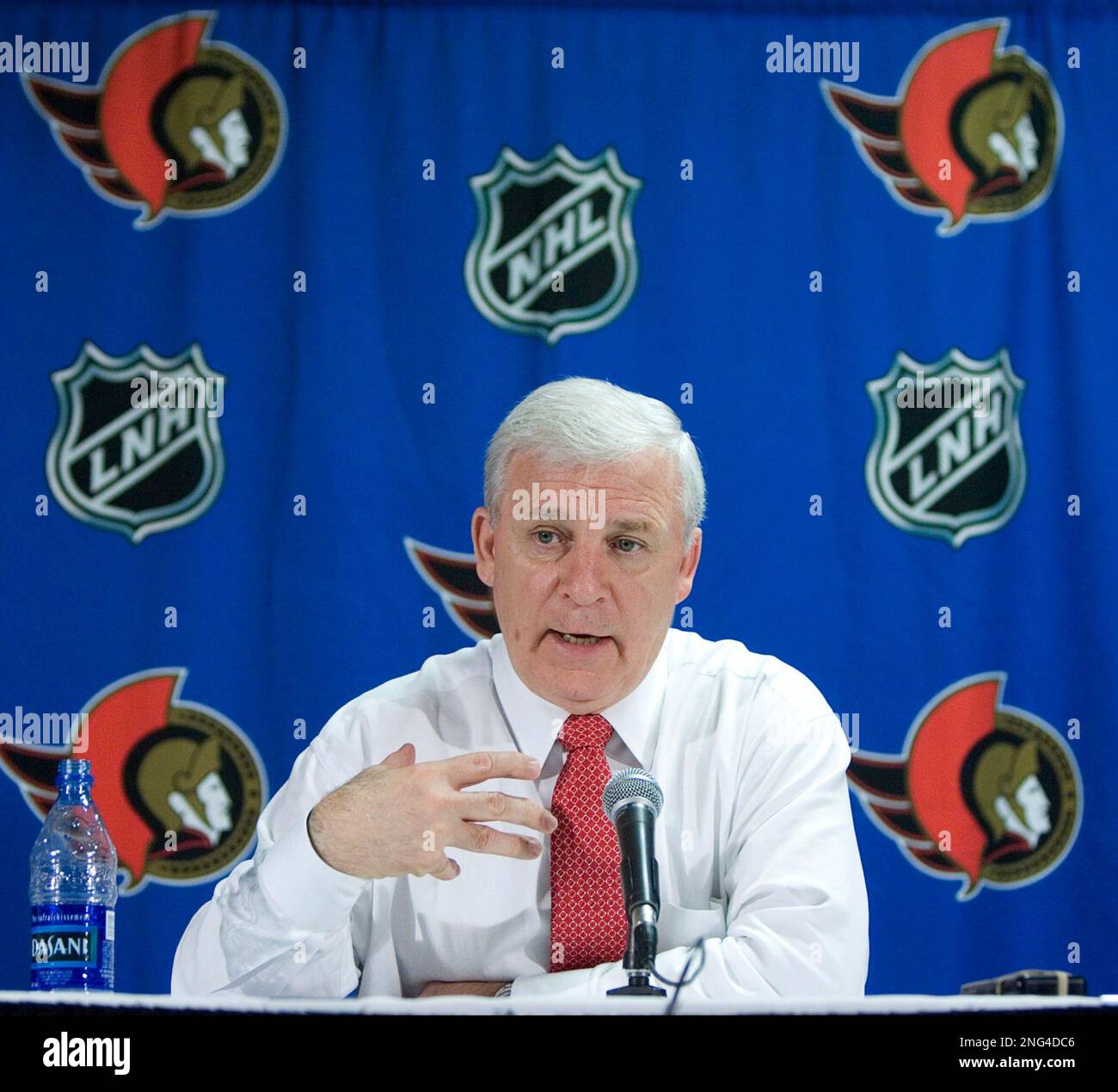 Ottawa Senators head coach Bryan Murray addresses the media at the ...