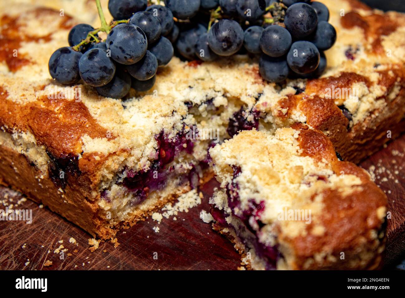 Classic black grape cake (Isabel burgundy variety) known as "cuca de ...