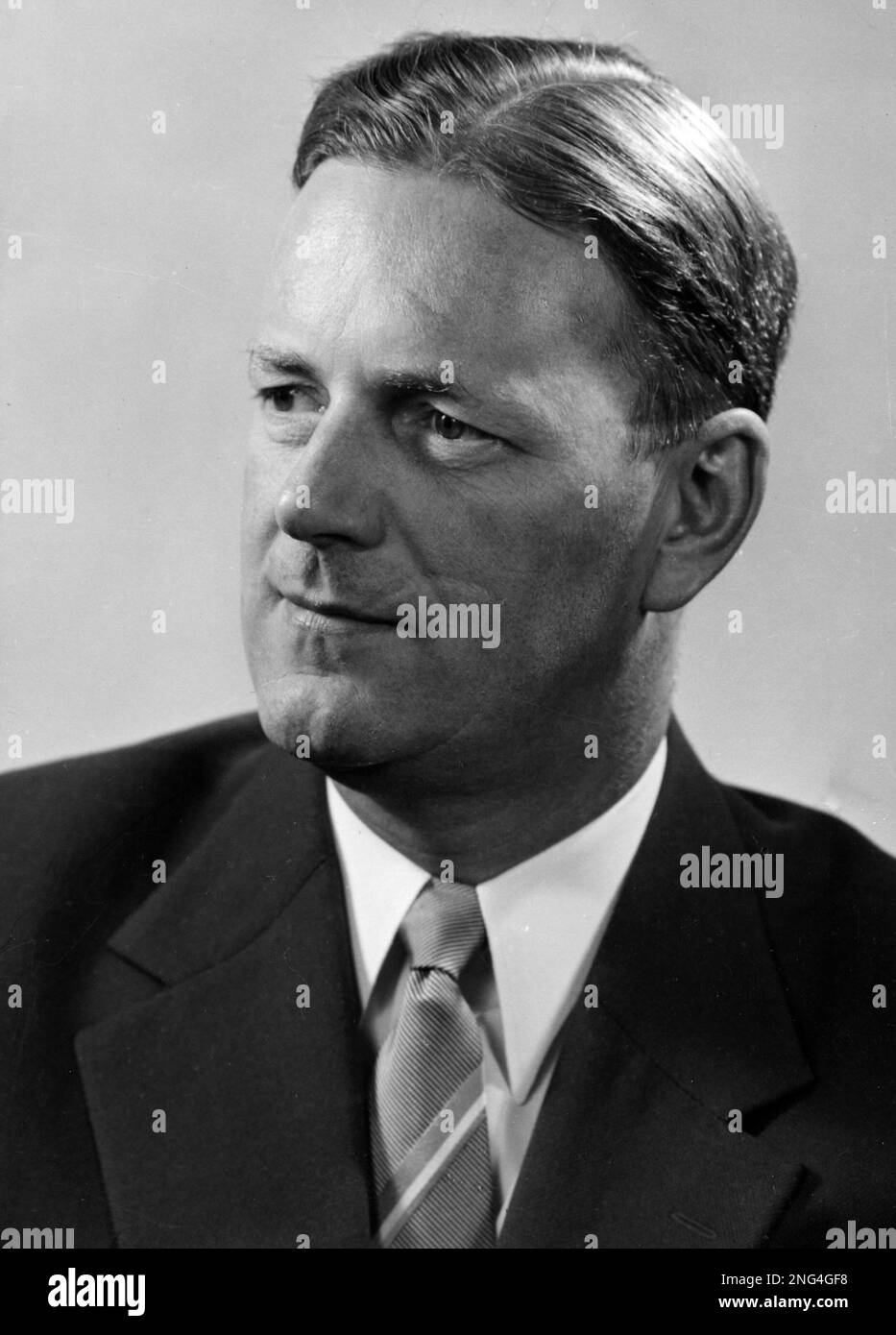Undated portrait of Dr. Kurt Hansen, chairman of the board of managing ...