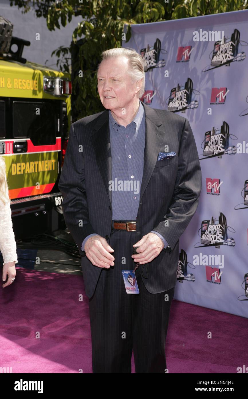 John Voight arrive at the MTV Movie Awards in Los Angeles, Calif ...