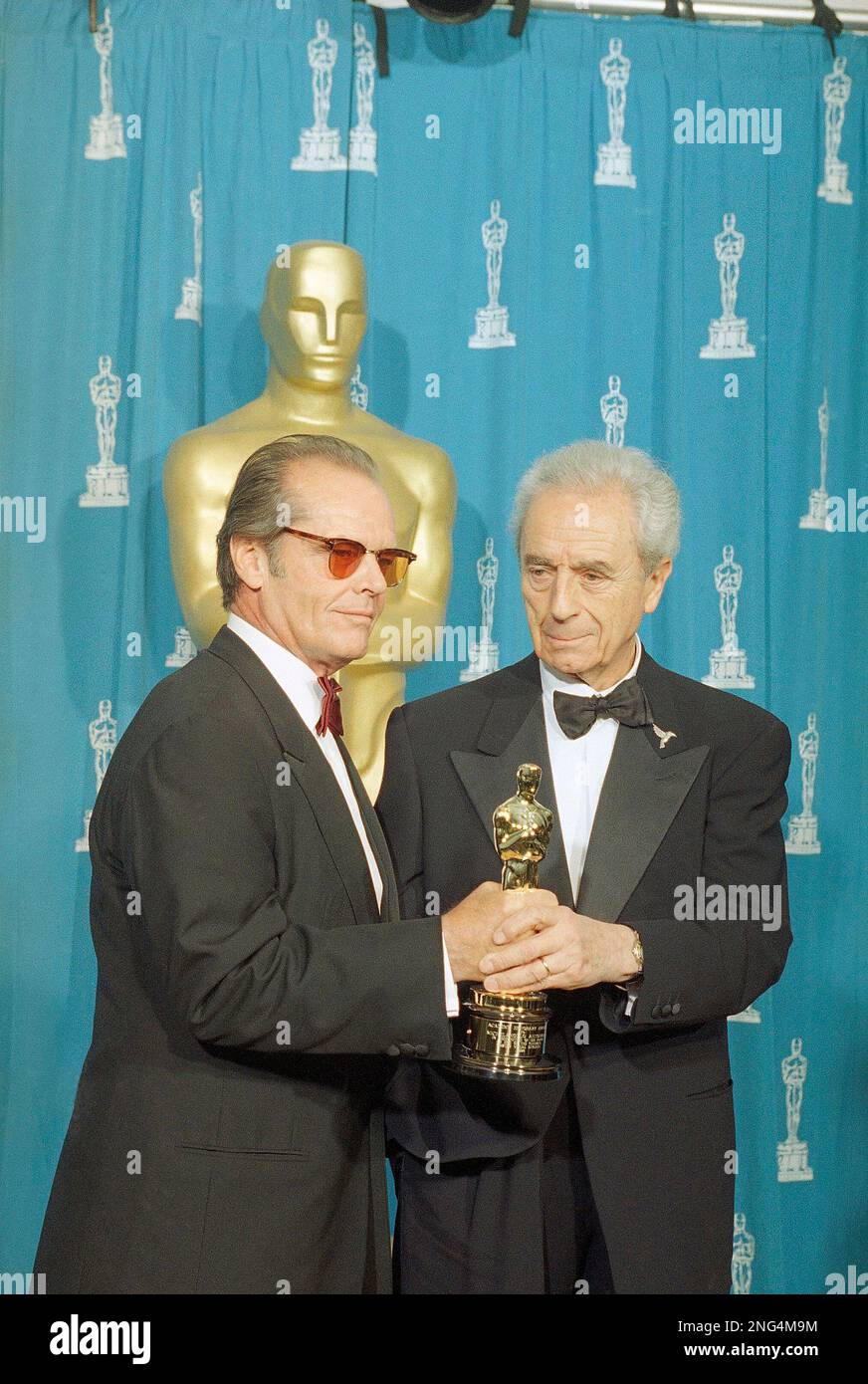 Jack Nicholson, left, presents an honorary Oscar to director ...