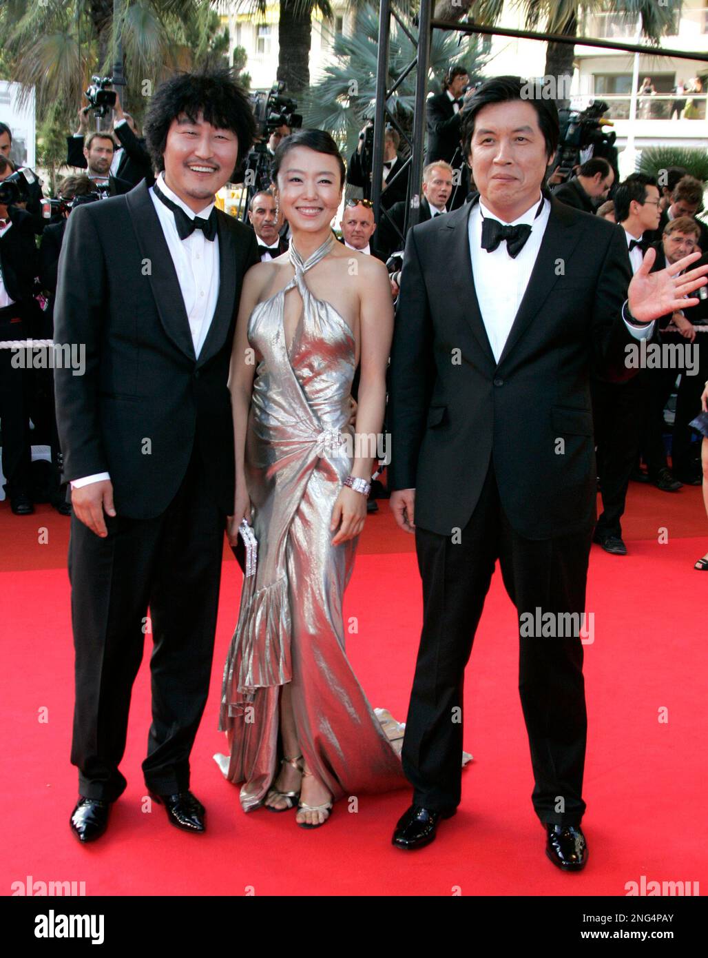 From left, actor Song Kang-Ho, actress Jeon Do-Yeon and director Lee ...